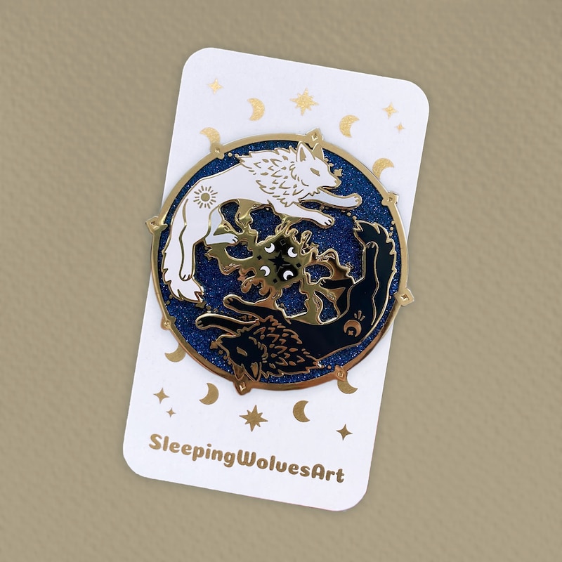 Wolf Pin - Etsy