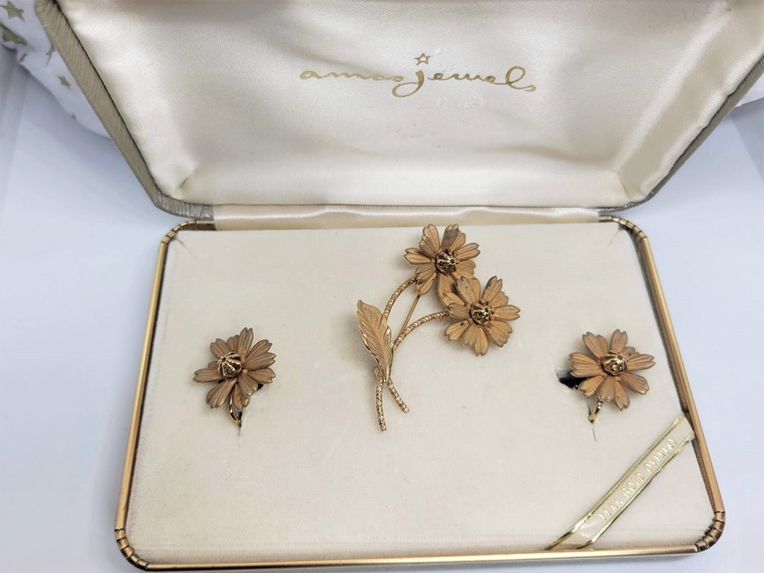 Vintage Amco Jewels 14k Gold Overlay Daisy Brooch and Earrings Set - Etsy