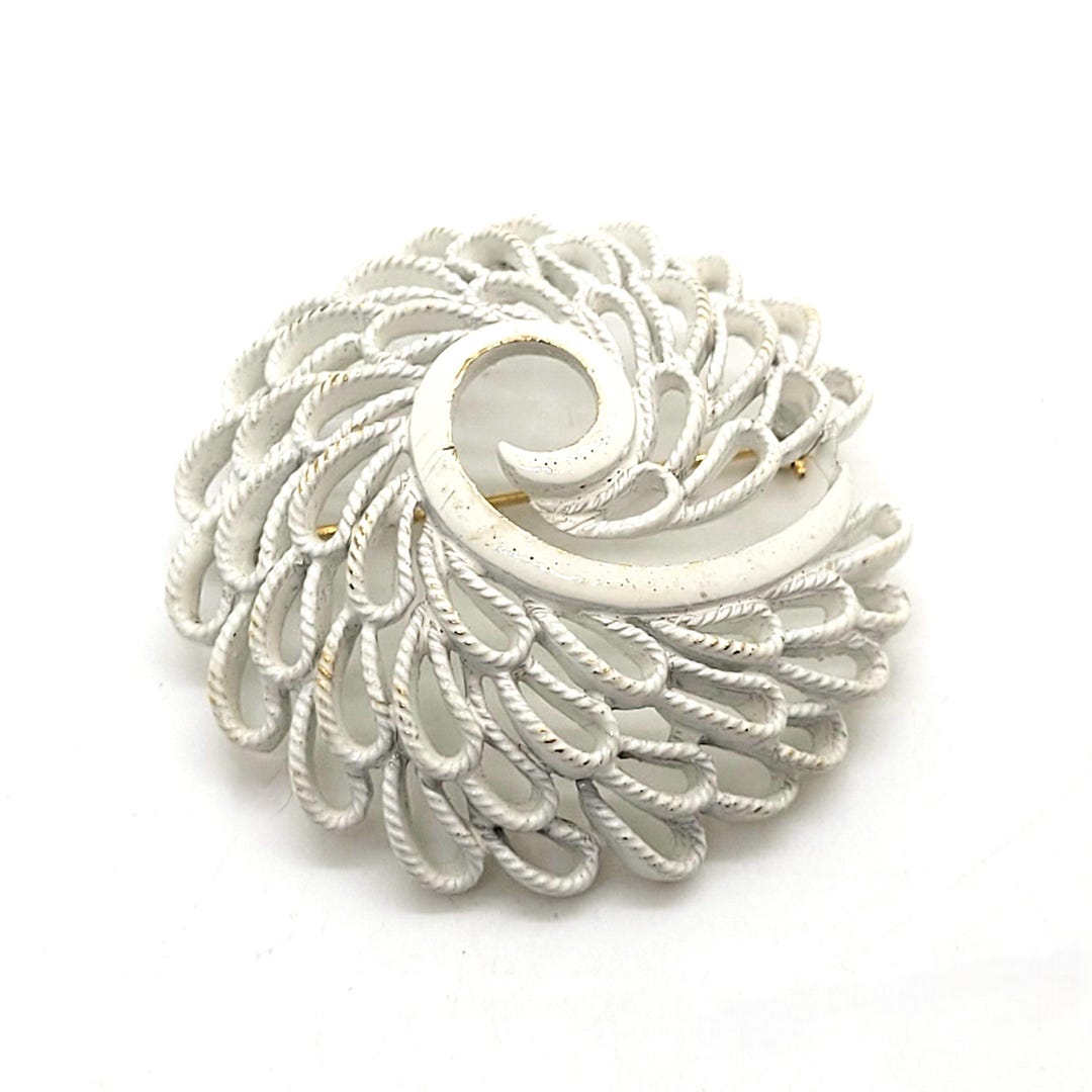 Vintage White Trifari Brooch - Etsy