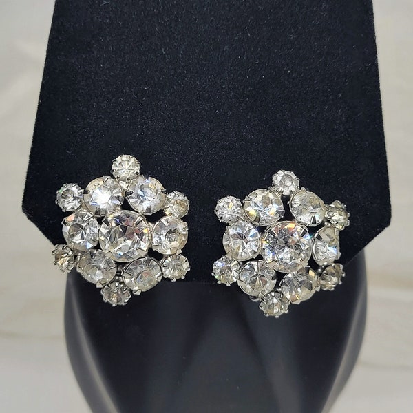 Kramer Clip Earrings - Etsy