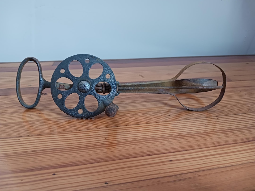 Antique Egg Beater, Hand Crank Mixer, Manual Rotary Whisk, Early 1900s ...
