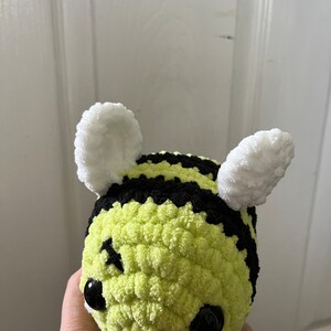 Crochet Zom-bee Plushie Reading Buddy - Etsy
