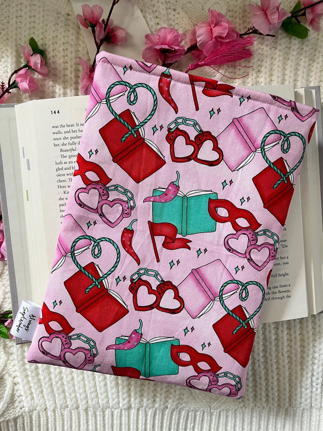 Reading Spicy Red Flags Inspired Bookish Sleeve / iPad / Tablet ...
