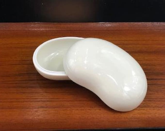 Vintage Halston Bean Shaped Soap Dish With Lid, Designed by Elsa ...
