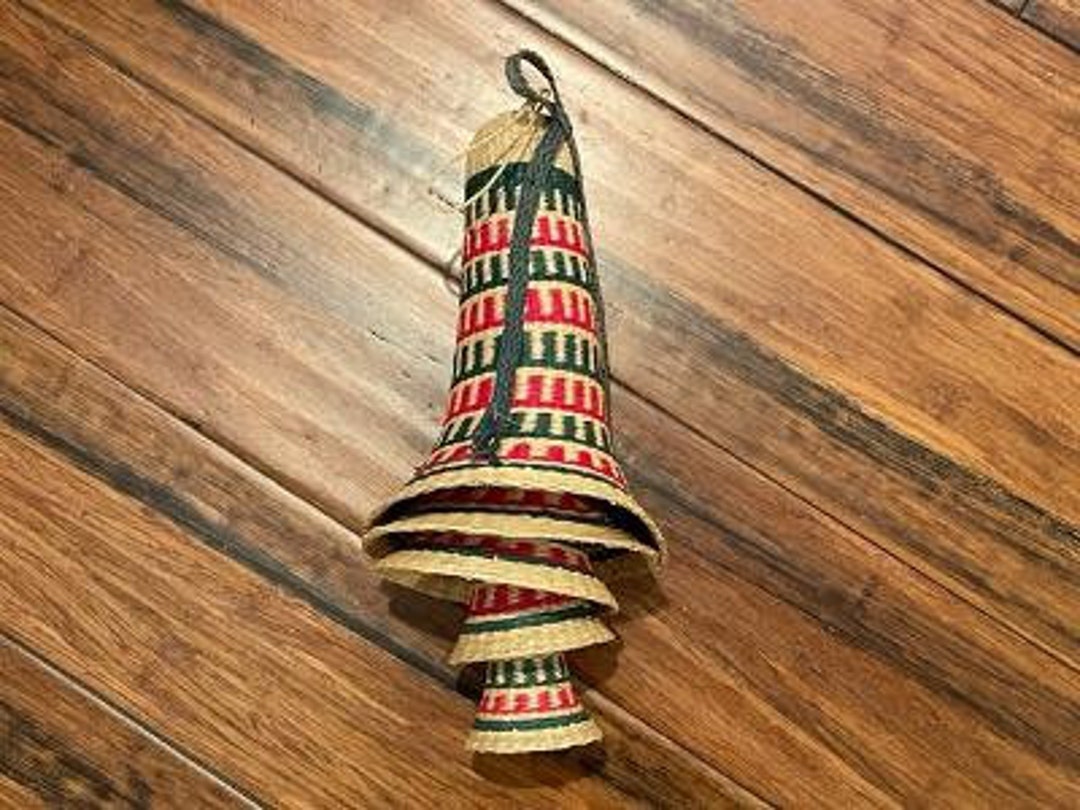 Vintage Straw Wicker Nesting Bells Wall Hanging, 5 Christmas Bells ...