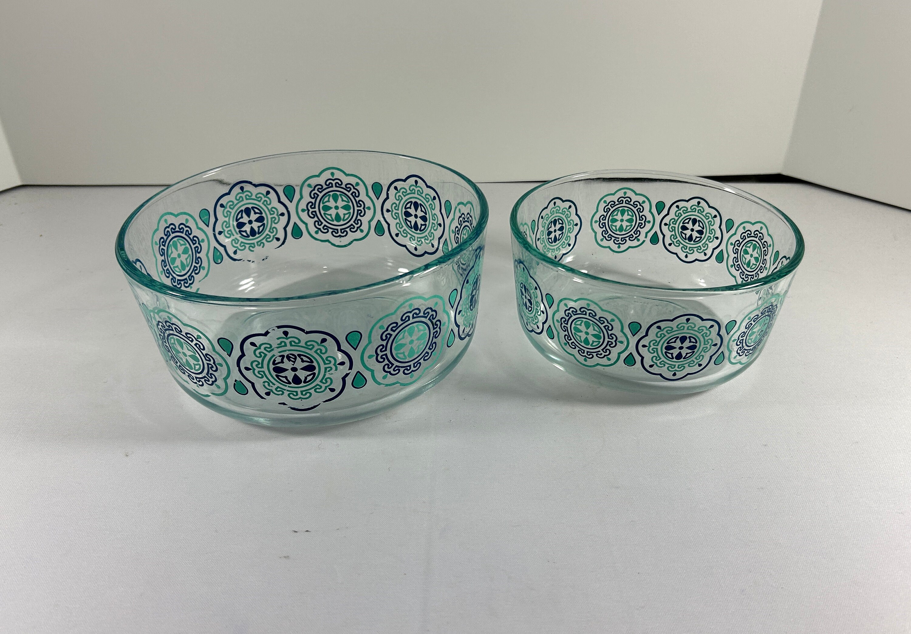 Vintage Pyrex Clear Glass Blue Medallion Pinwheel Lot 2 Mixing Bowls 7 ...