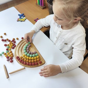 Rainbow Tracing Board With 5 Stripes With Waldorf Colors Felt Balls ...