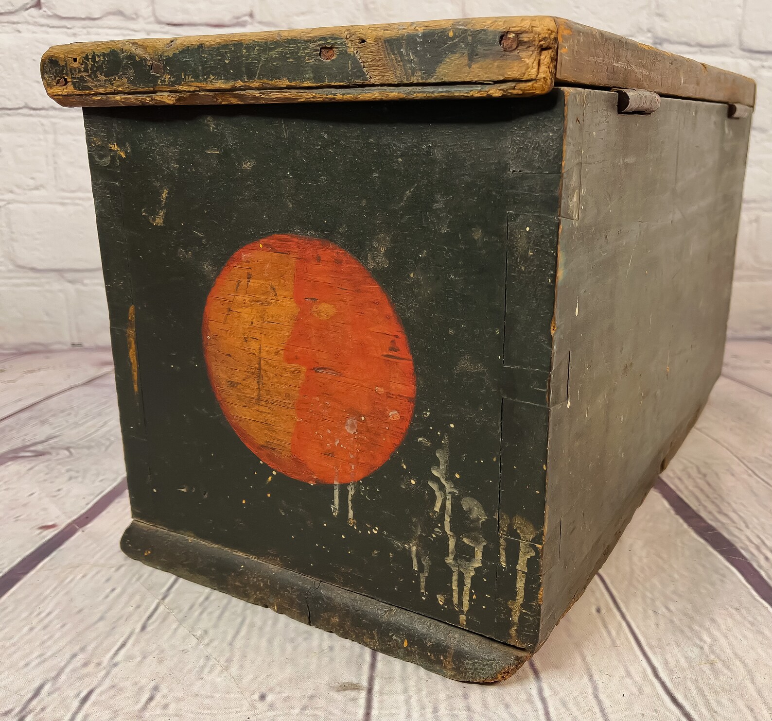 Antique Folk Art Box in Pine With Painted Face and Dovetails, Antique ...