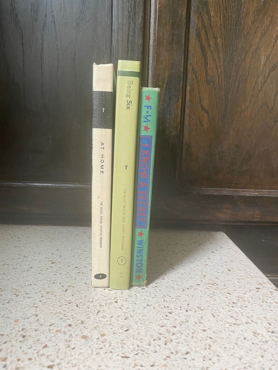 3 Old School Readers. Early Elementary Readers. 1947 I Know a Secret ...