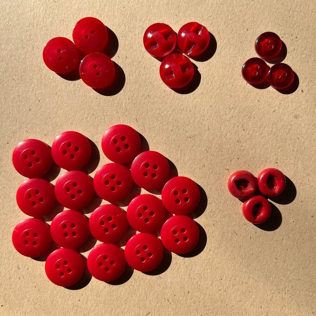Vintage Red Buttons. Plastic Red Buttons. Shiny Buttons. Art Deco ...