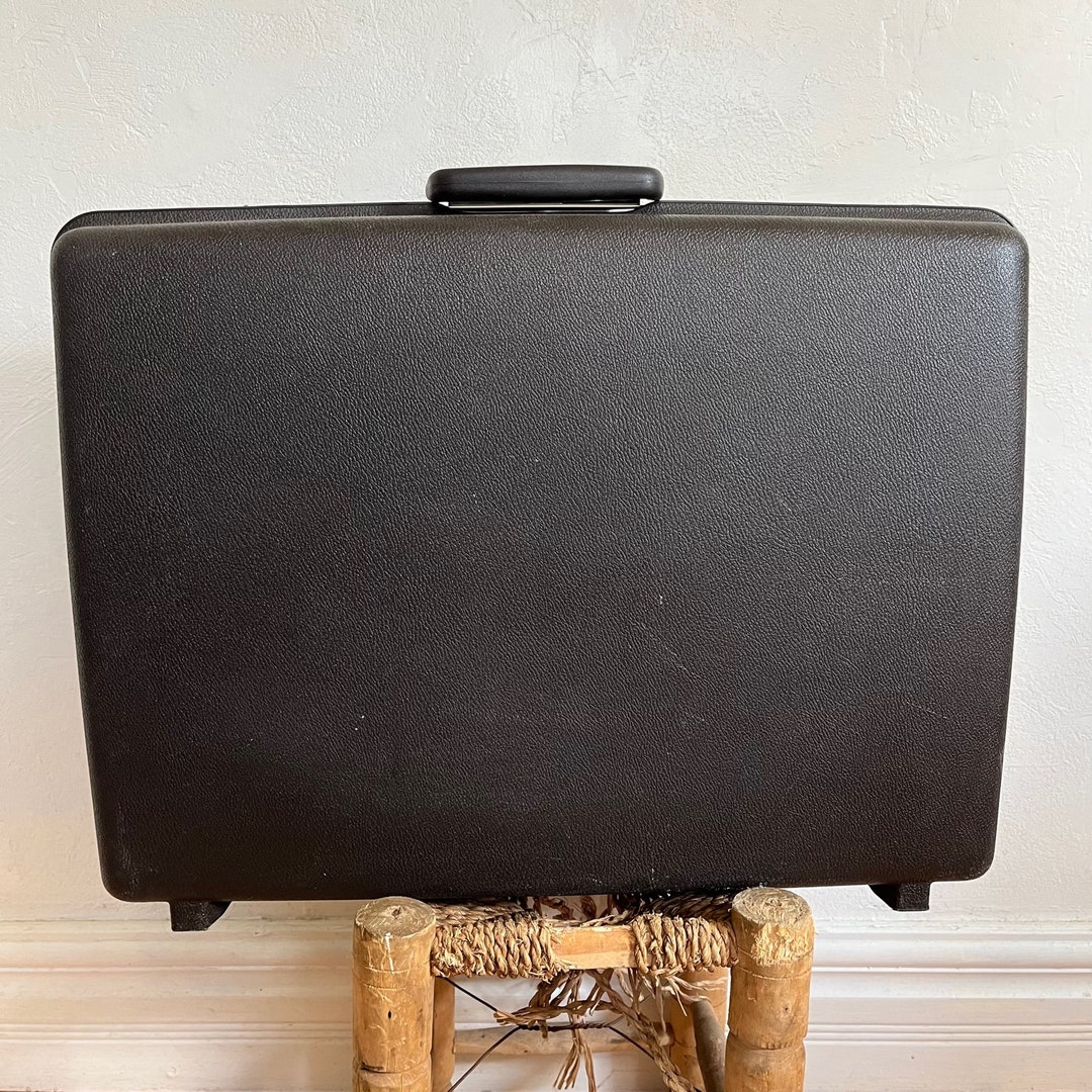Large Suitcase. Vintage Black Vinyl Suitcase. Samsonite Large Vinyl ...