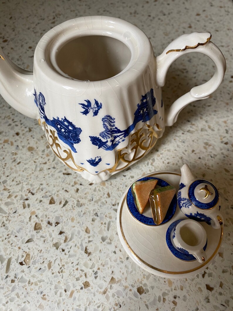 Cardew Blue Teapot. Blue White Teapot. Small English Chinese - Etsy