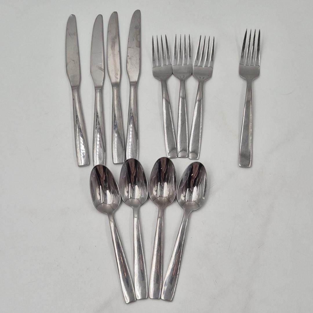 12 Replacement Piece Oneida Everdine Casual Flatware Silverware Set ...