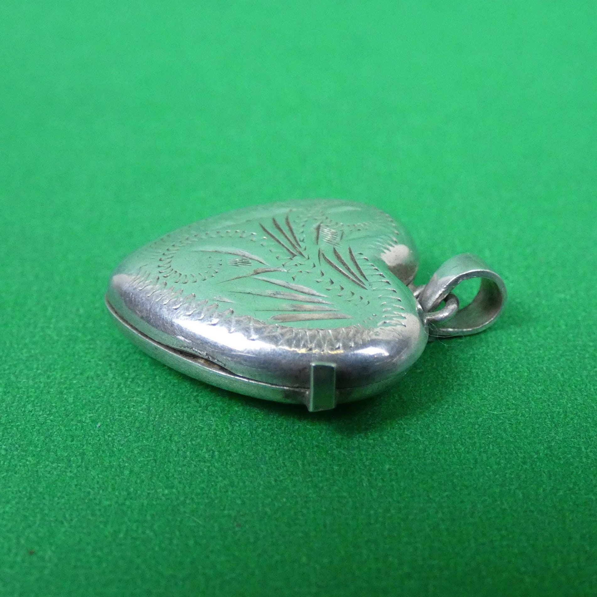 Vintage Sterling Silver Engraved Heart Shaped Locket - Etsy