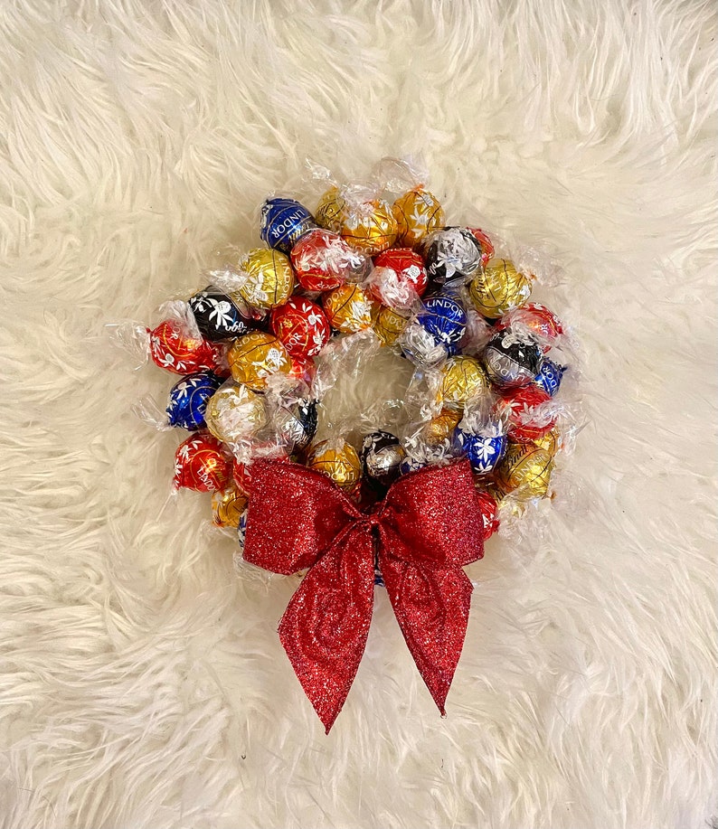 Lindt Lindor Chocolate Candy Wreath Elf - Etsy