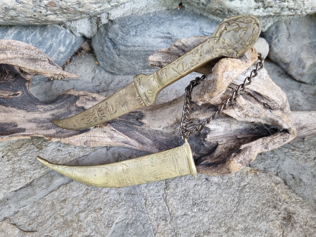 Old Arabic Bronze Knife Arabic Dagger With Bronze Ornaments Antique ...