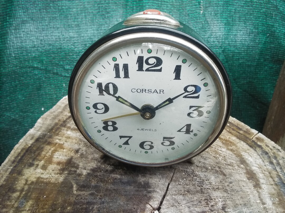 Alter Großer Wecker Corsar - Vintage Tischuhr mit 4 Schmucksteinen ...