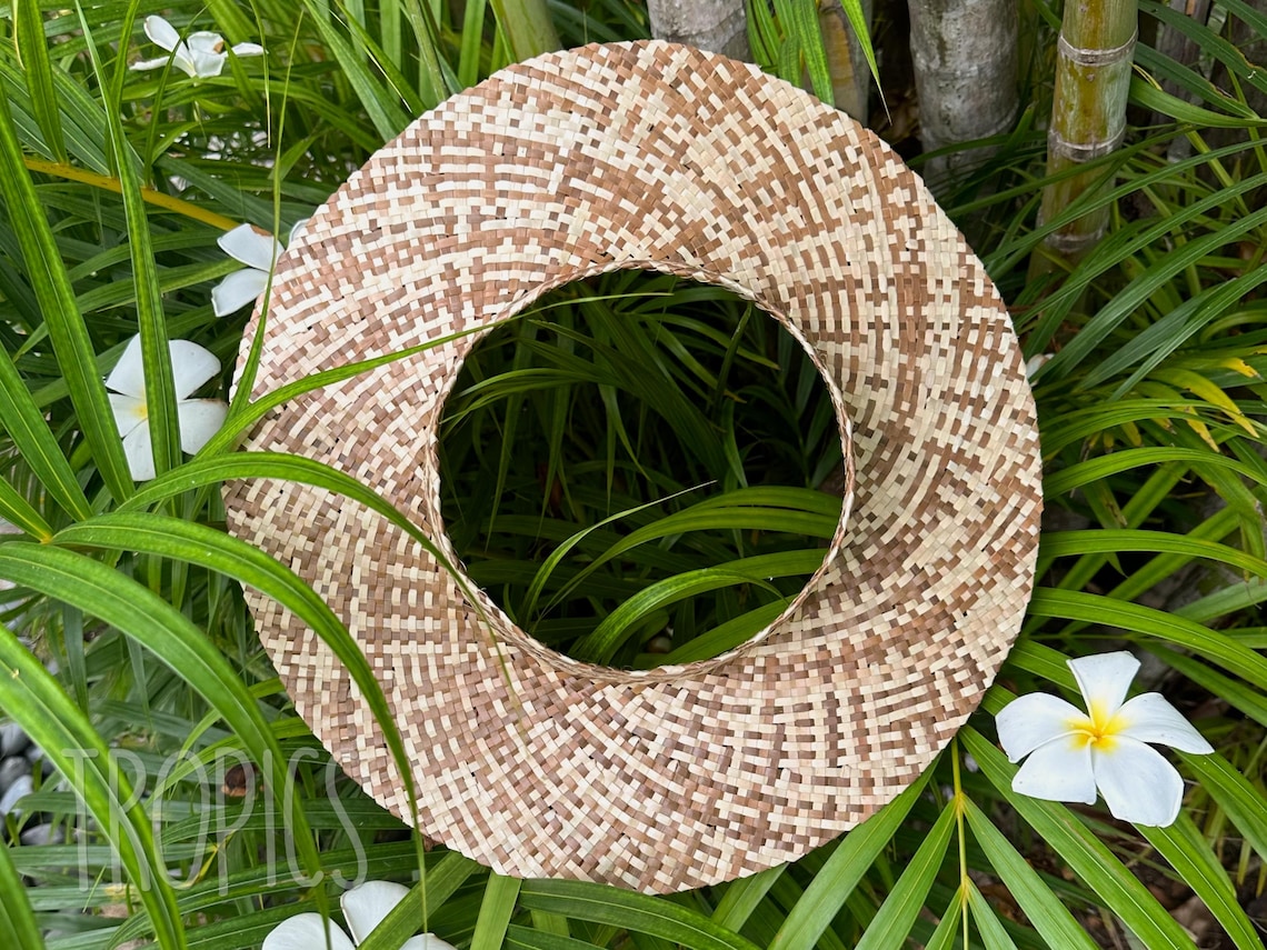 Brown & White “hawaiian” Style Lauhala Hat // Crownless Hat // Woven ...