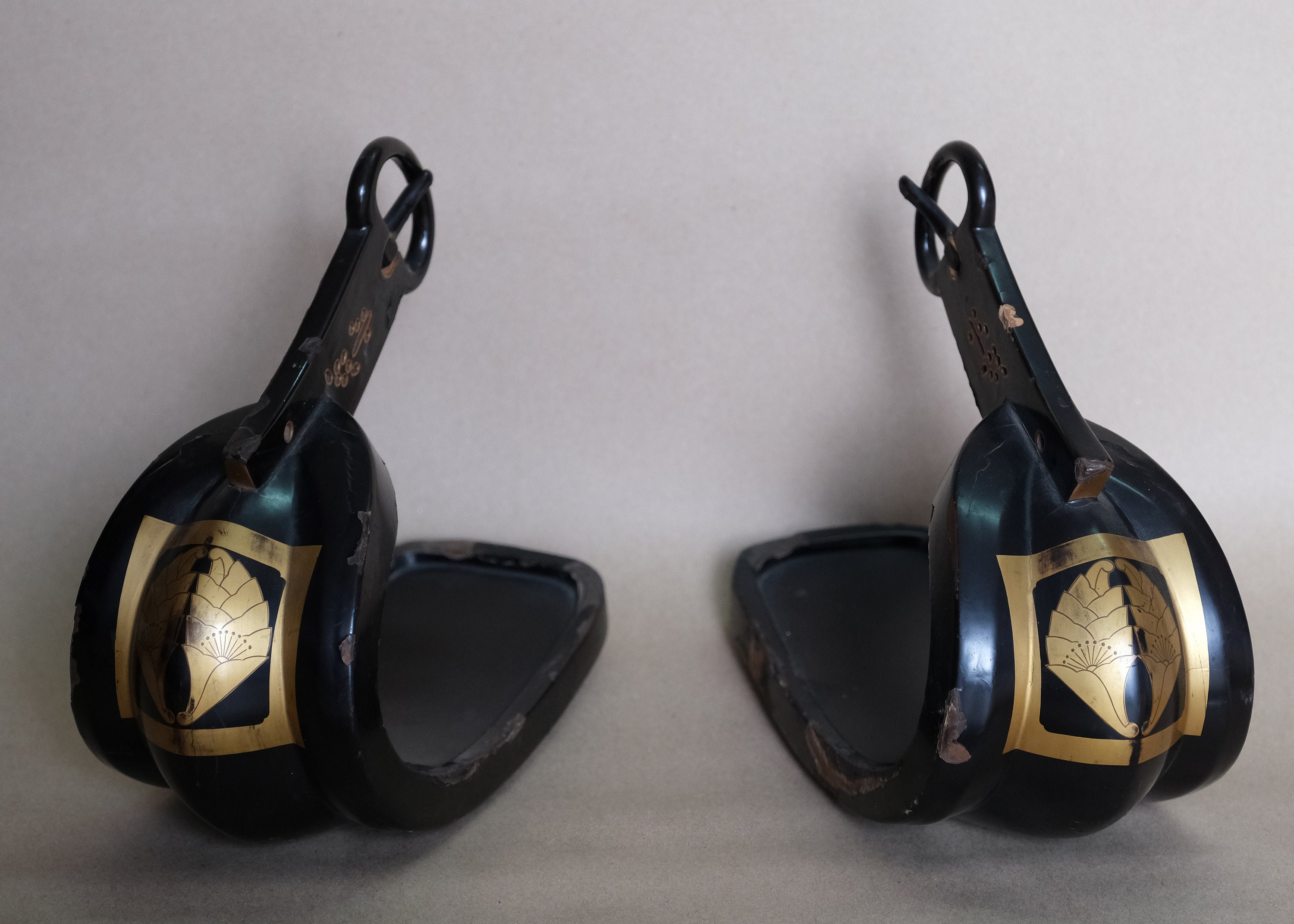 Antique Japanese Black and Gold Swan-shaped Samurai Stirrups Inlaid ...