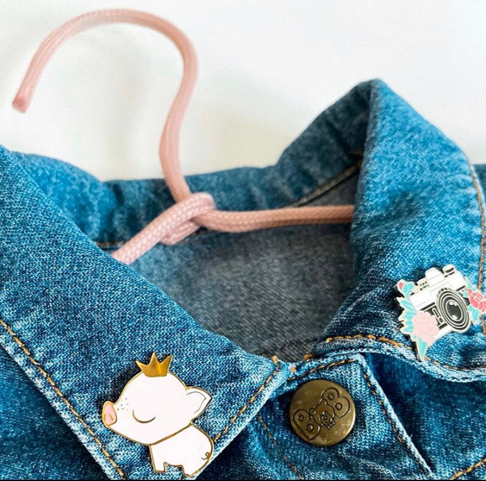 Cute pig enamel pin Princess pin Pink piglet festive badge | Etsy