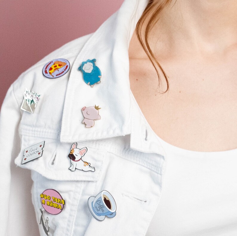 Cute pig enamel pin Princess pin Pink piglet festive badge | Etsy