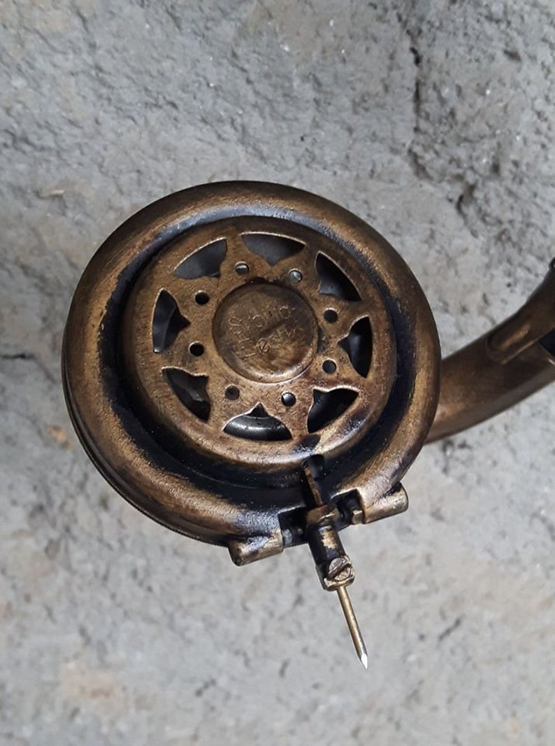Music Decoration Wall Clock. Upcycled Gramophone Parts Clock. - Etsy
