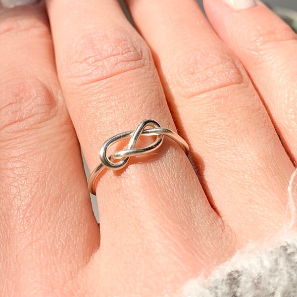 Infinity Knot Ring - Etsy