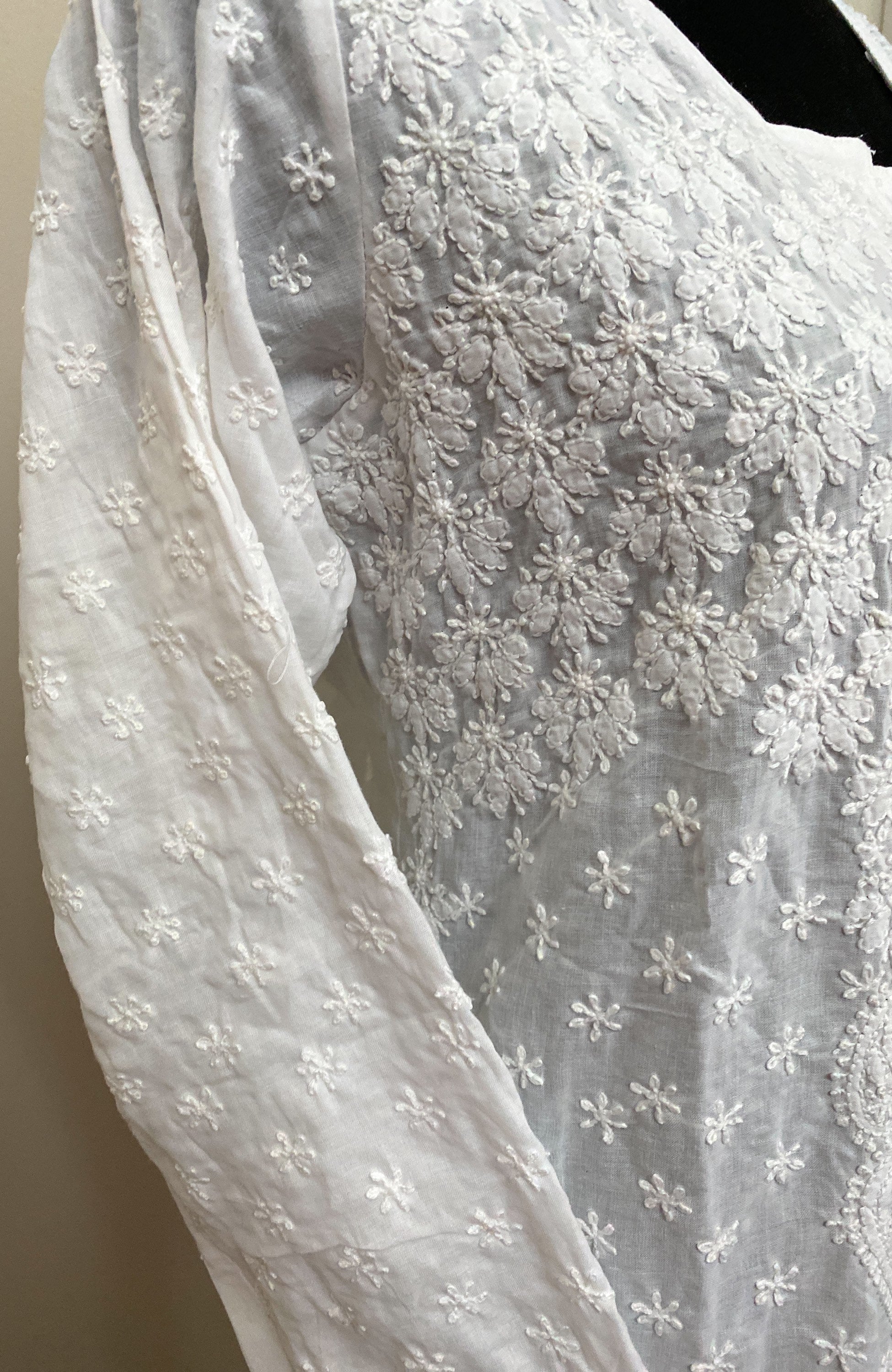 Lucknow Chikankari White Kurta and Dupatta / Liner included/Free ...