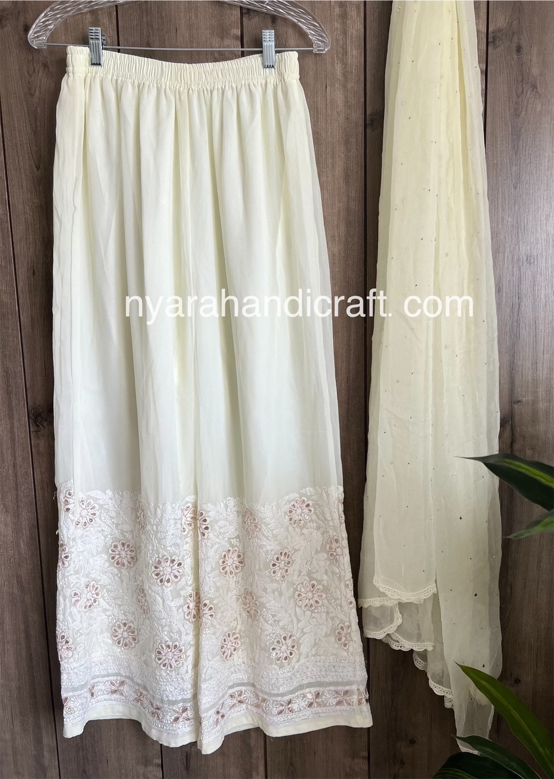 Cream Lucknow Chikankari Suit / 4 Pc Set / Gota Patti - Etsy