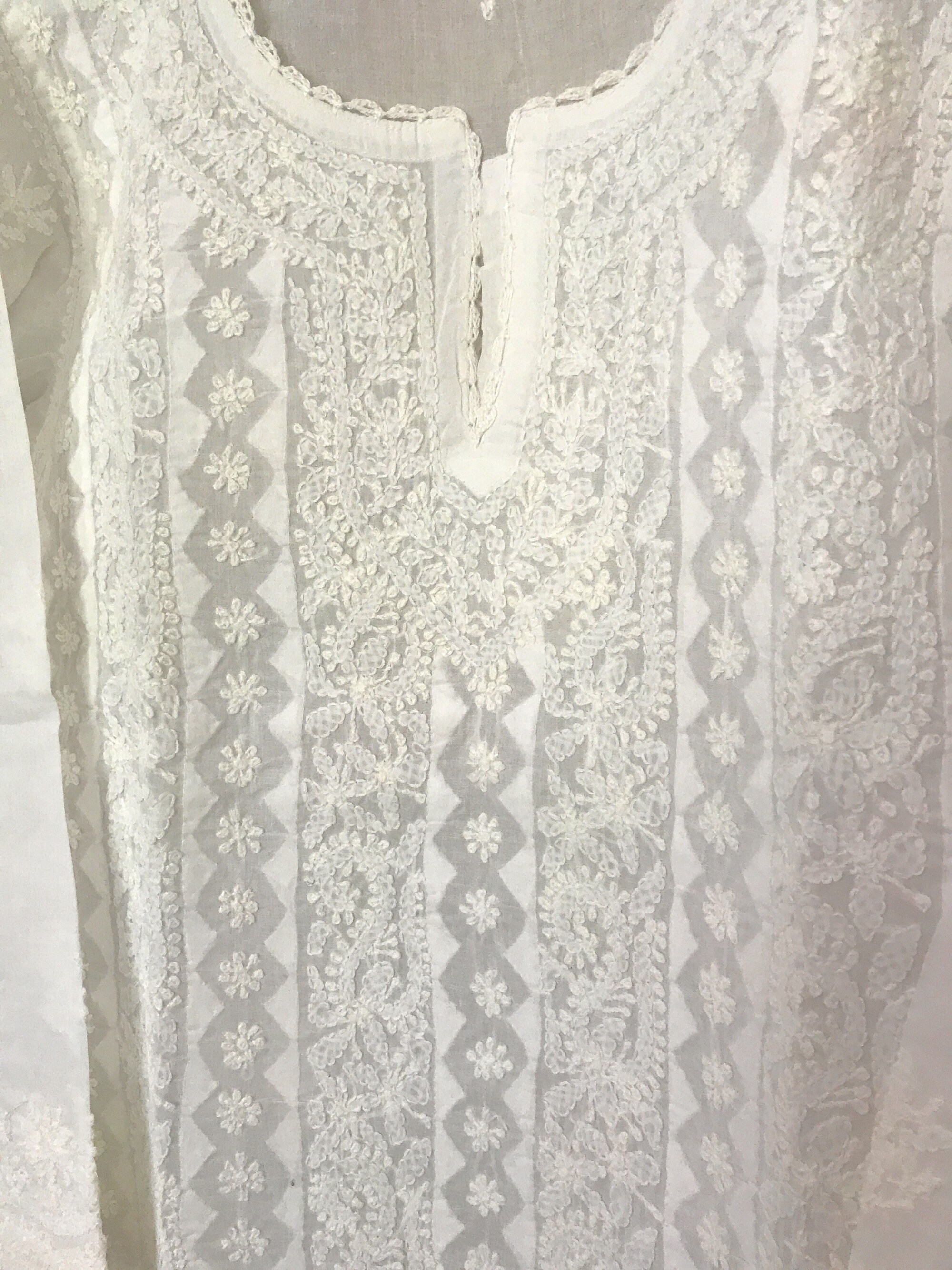 Pure cotton white Lucknow Chikankari kurti/Hand embroidery/FREE SHIPPING