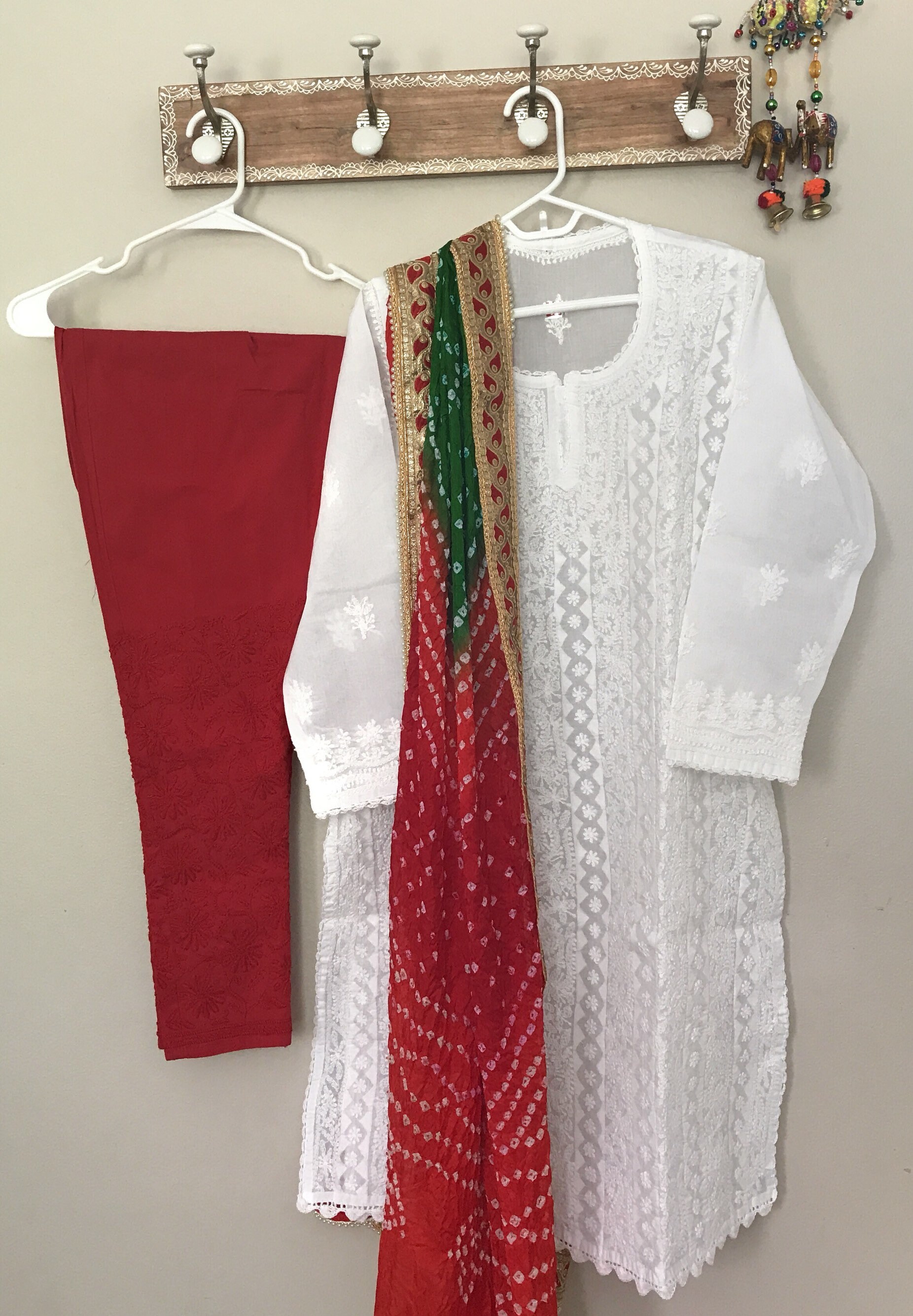 Pure cotton white Lucknow Chikankari kurti/Hand embroidery/FREE SHIPPING