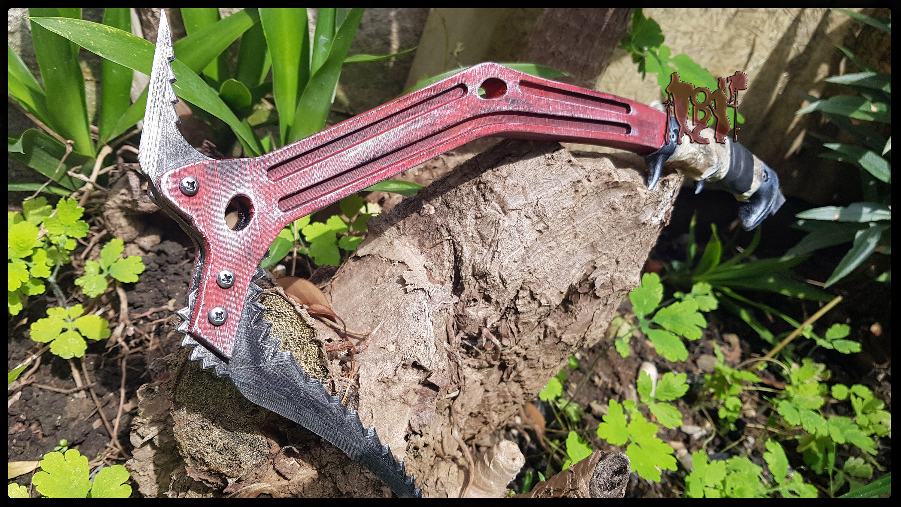 Tomb Raider - Lara Croft - Ice Pickaxe Cosplay - Fan Made Prop Ice ...