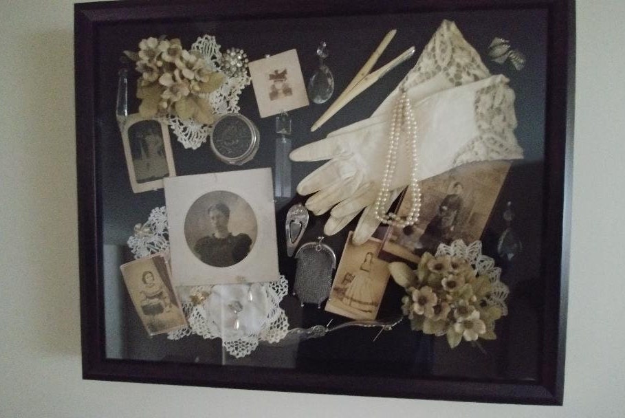Vintage Victorian Shadow Box Art - Etsy