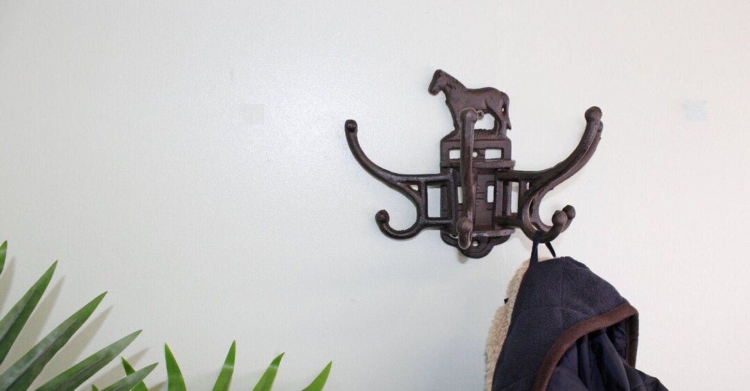 Cast Iron Wall Mounted Rotating Coat Hooks Horse 8 Hooks Rustic ...