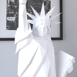 Statue of Liberty DIY Papercraft - Etsy Canada