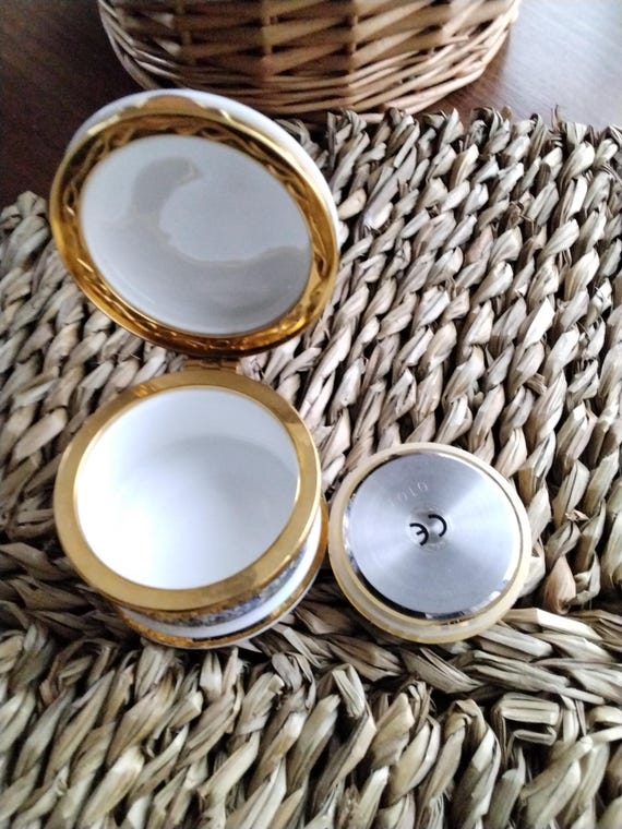 Vintage Falcon Chins HM Queen Elizabeth II Lidded Clo… - Gem