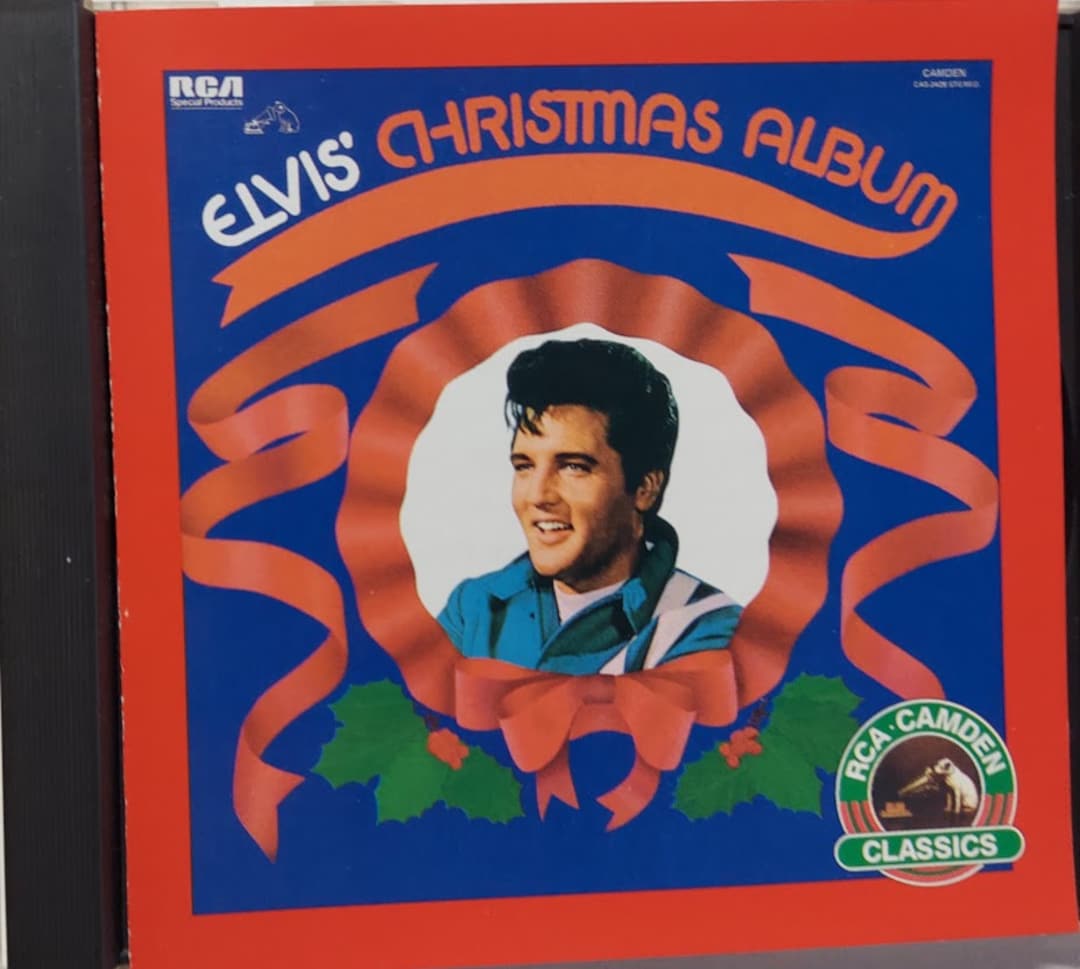 CD Used Vintage 1987 Music by Elvis Presley Titled Elvis' Christmas ...