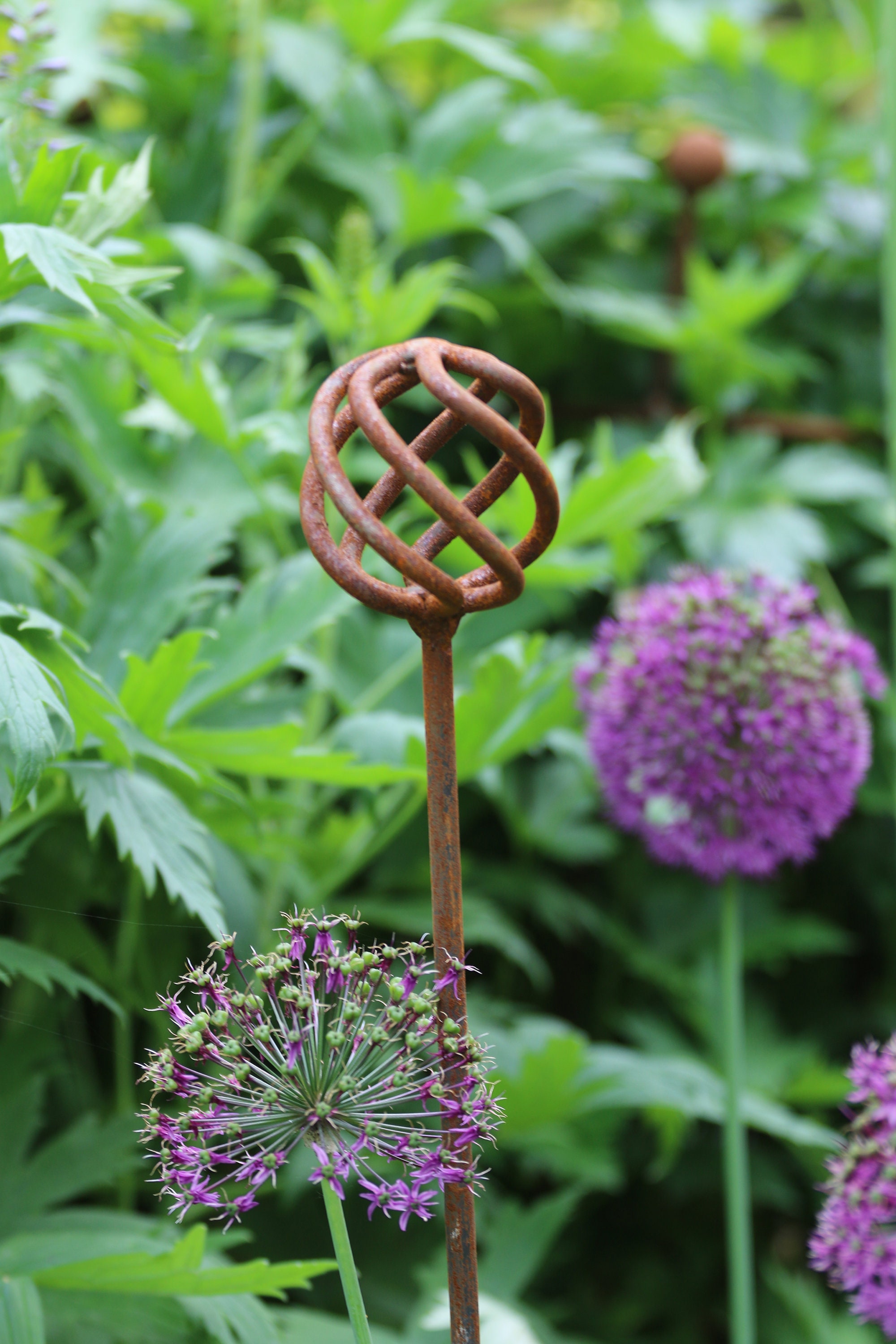 Large Round Basket Garden Stake | Etsy UK