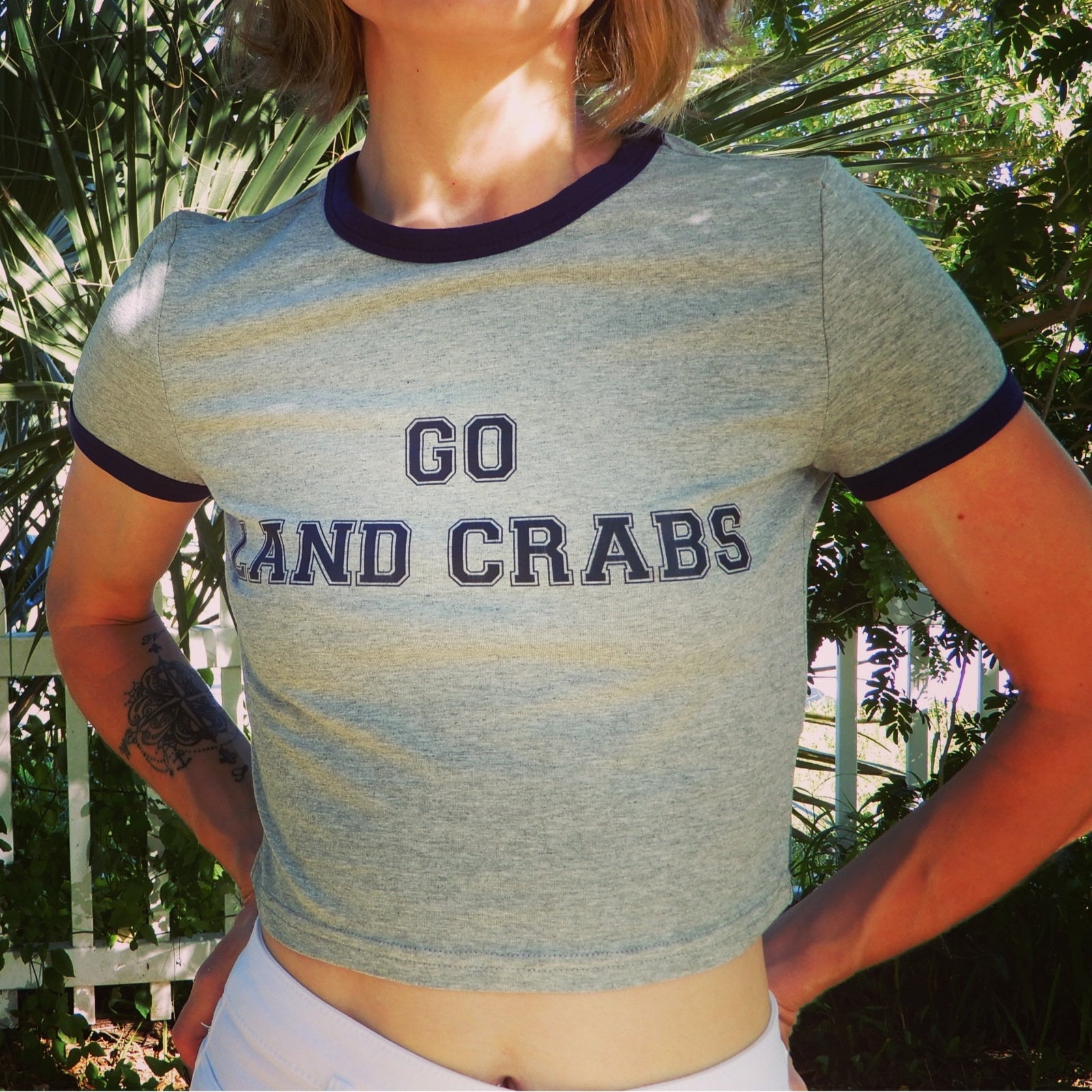 NEW IN Fun Small Retro Style Go Land Crabs Better Call Saul Crop Top ...