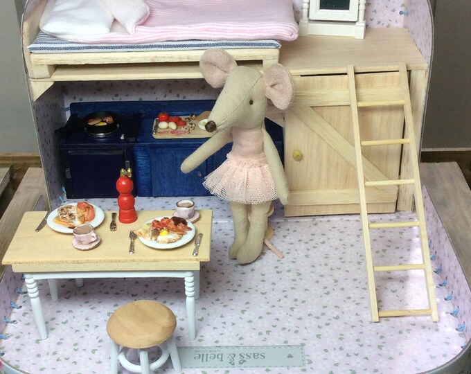Penelope Mouse Cottage featuring Maileg Mouse - Etsy.de