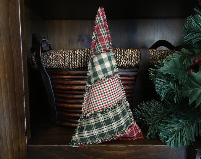 Homespun Rag Christmas Tree Shelf Sitter Cupboard Tuck Patchwork ...