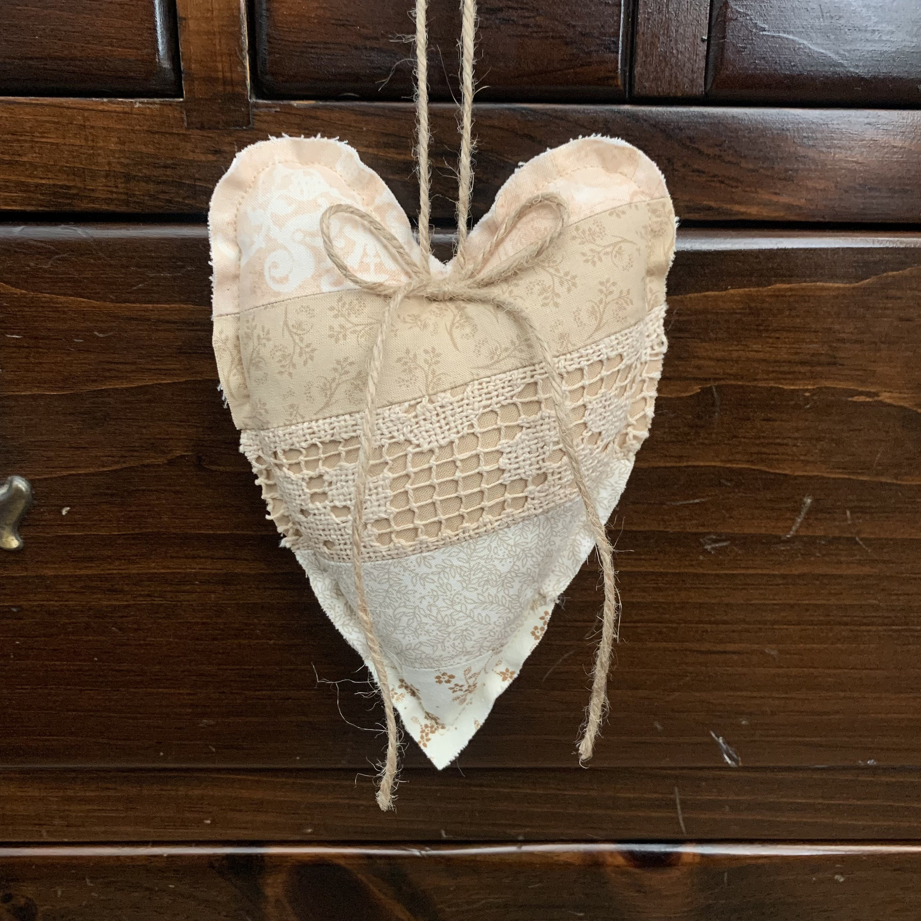 Scrappy Neutral Hanging Heart Peg Rail Door Knob Hanger Cotton Fabric ...