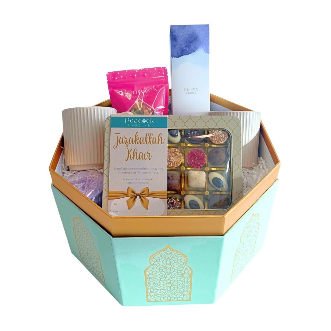 Jazakallah Large Hamper Gift Box - Personalised Gift Chocolate Set ...