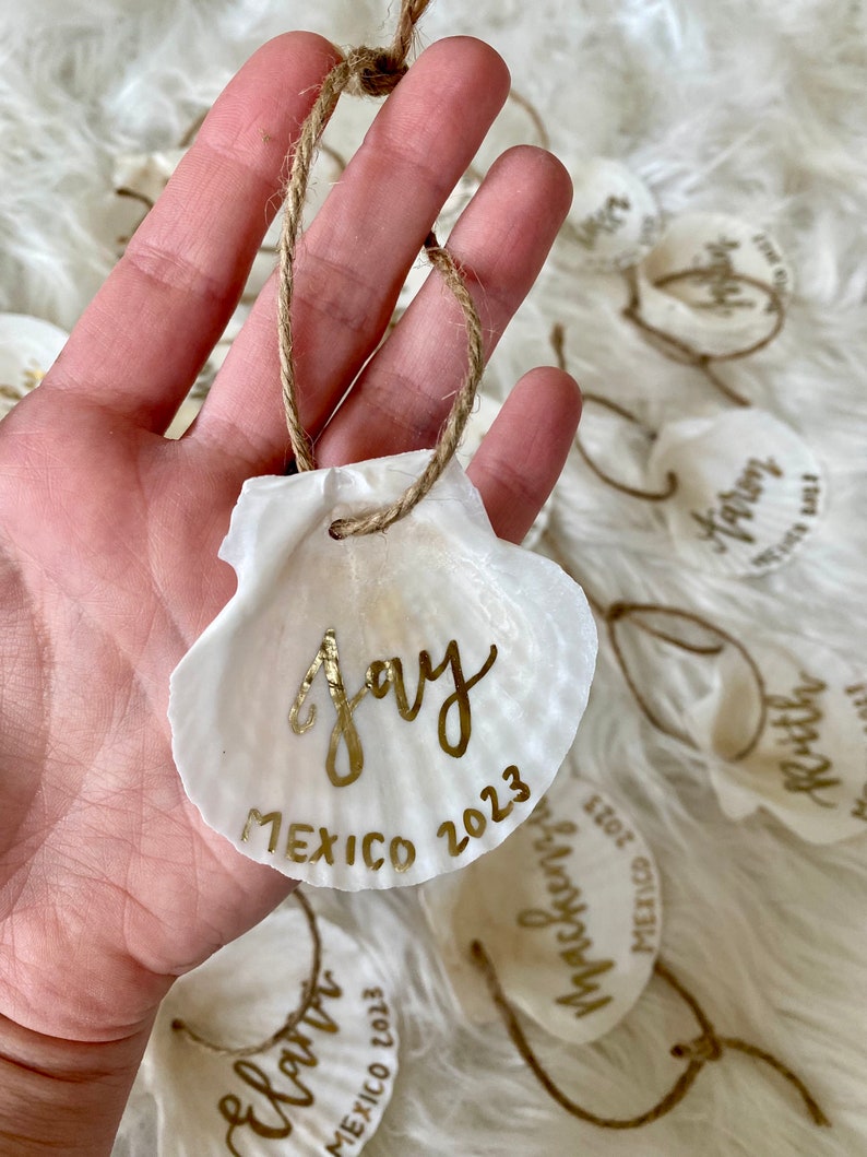Seashells Ornament Handwritten Wedding Personalized Table Name Plates ...
