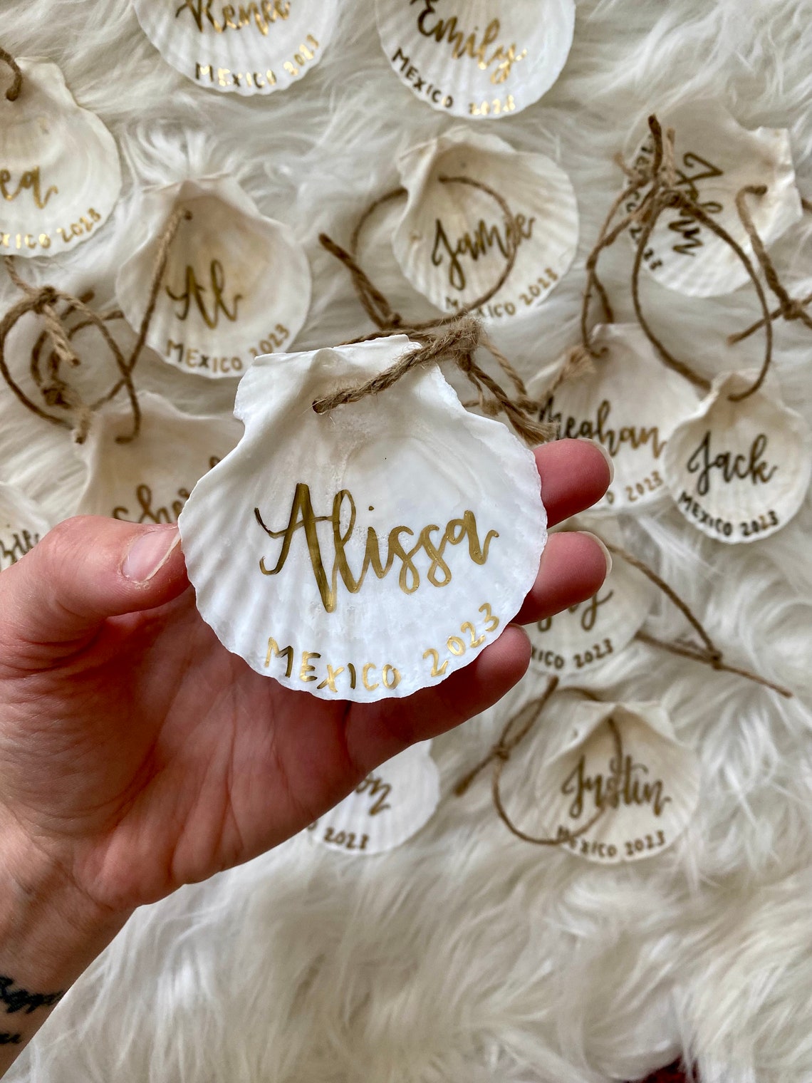 Seashells Ornament Handwritten Wedding Personalized Table Name Plates ...