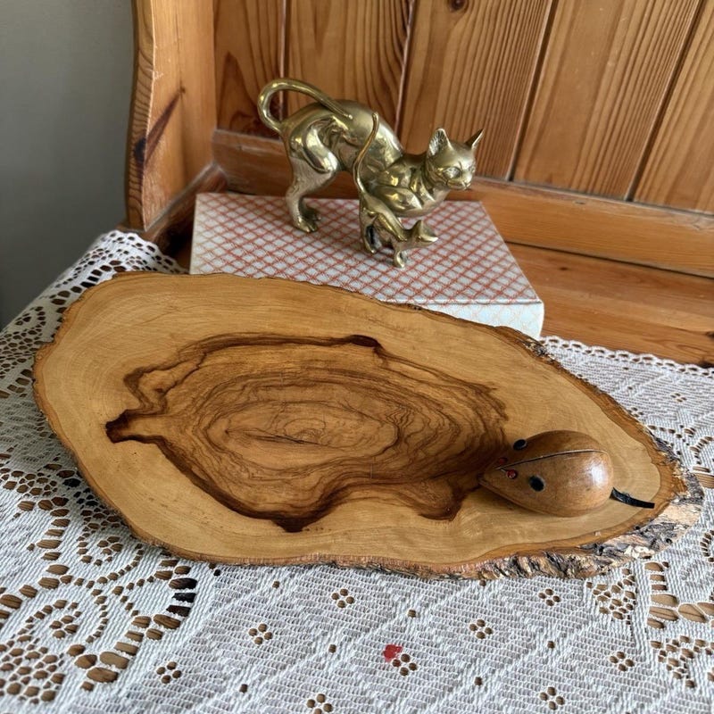 Mouseman Cheese Boards - Etsy UK