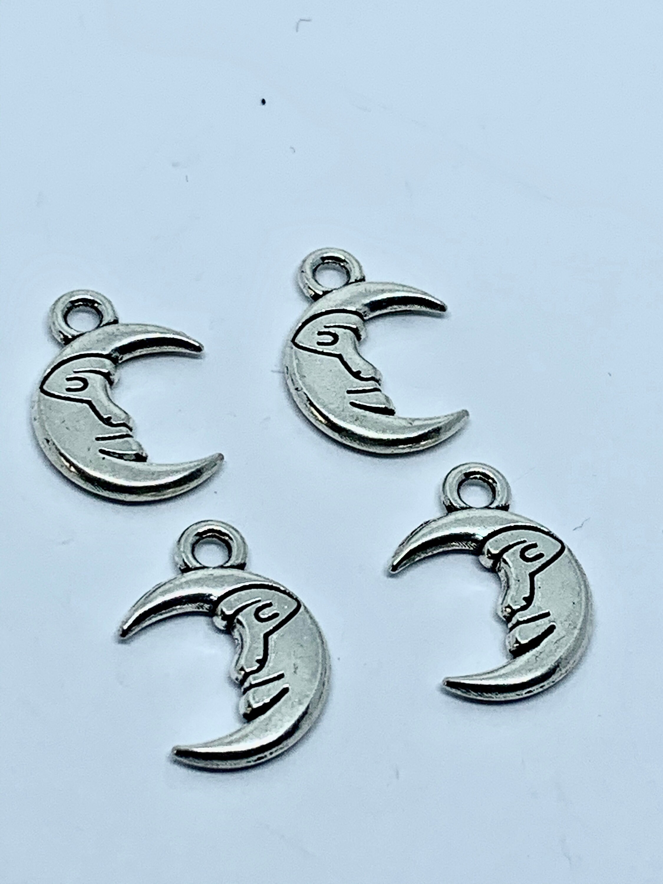 4 PCS Moon Charm/pendant Antique Silver Charm Half Moon - Etsy