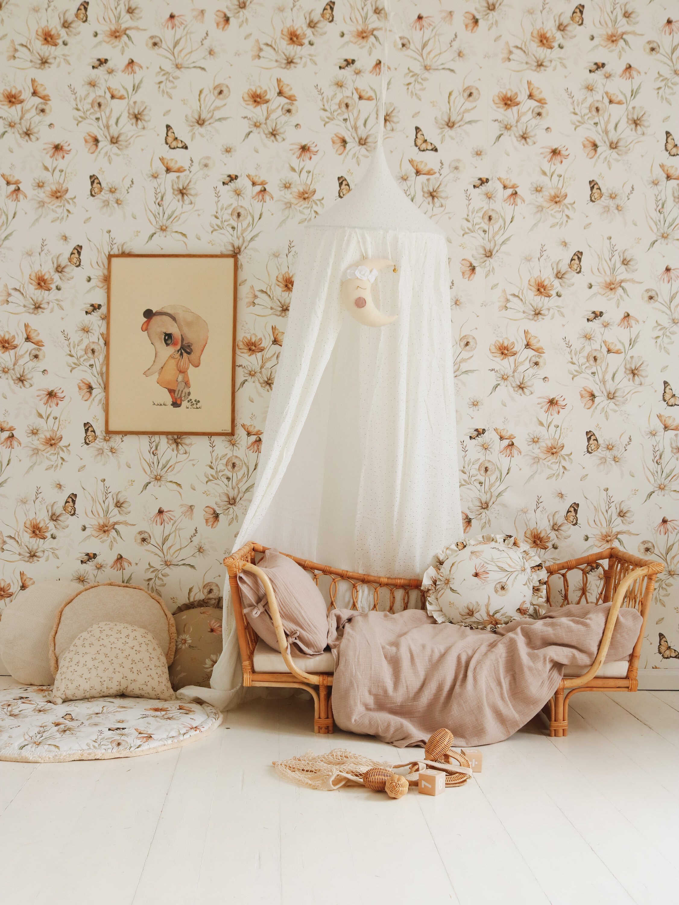 Gold Meadow on White Wallpaper large Flowers - Etsy