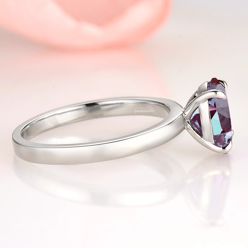 Solitaire Alexandrite Ring 2ct Oval Cut Engagement Rings for - Etsy