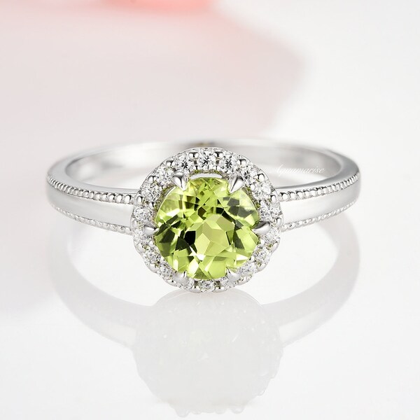 Peridot Ring - Etsy